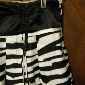 P Luca Milano | Skirts | P Luca Milano White And Black Pleated Skirt ...